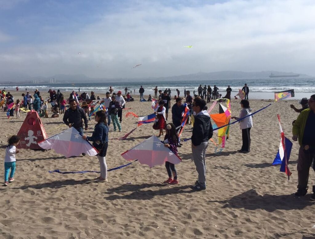 El 18 regresa el tradicional encuentro familiar de volantines - La Voz ...