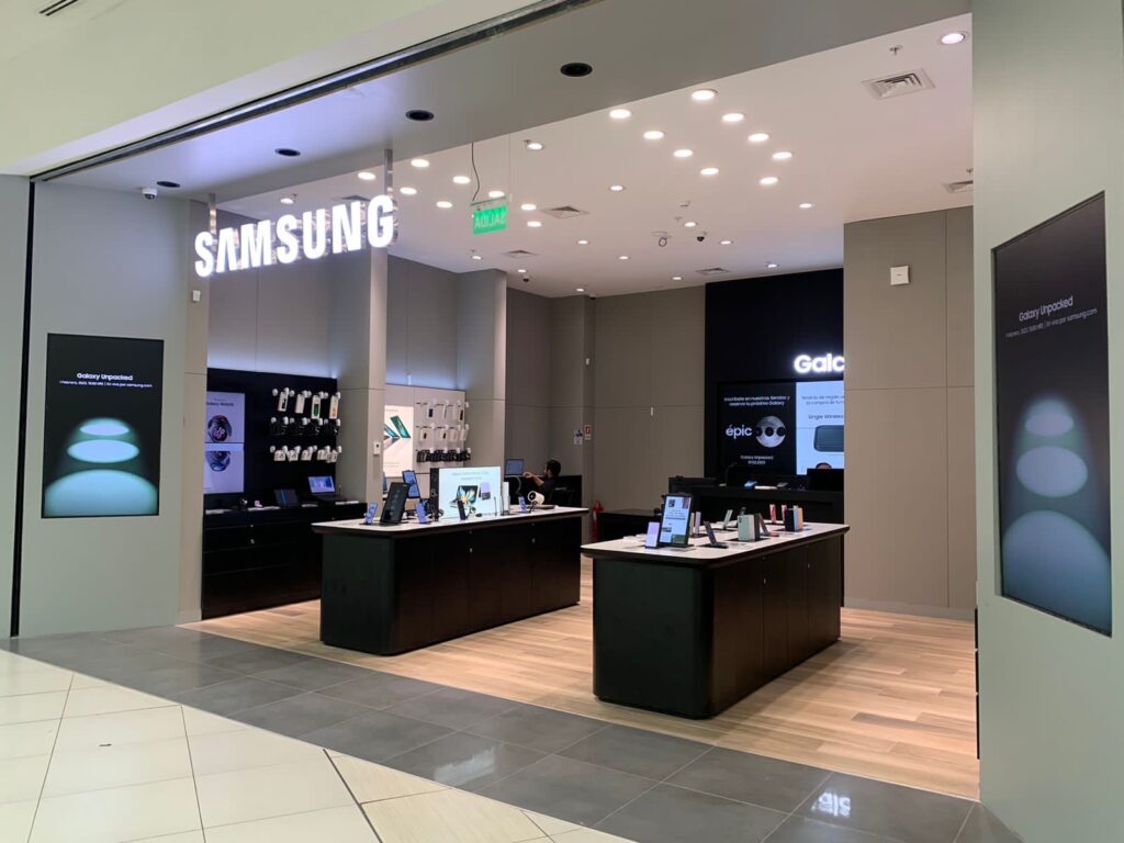 Samsung inauguró su primera tienda oficial en La Serena - La Voz del Norte