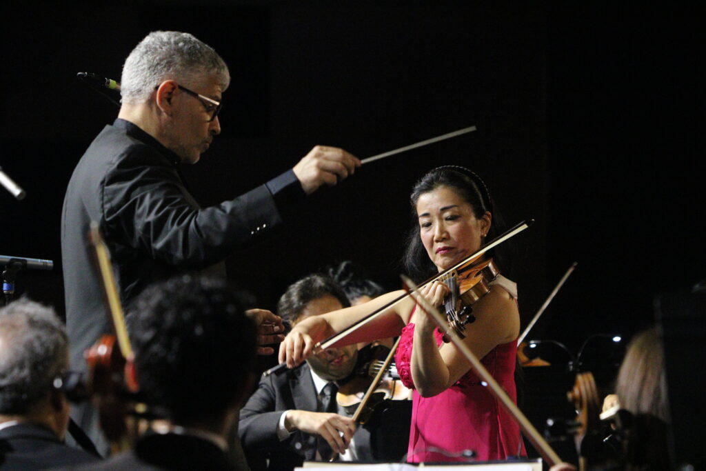 OSULS y aclamada violinista japonesa, Tomoko Mayeda, presentan ...